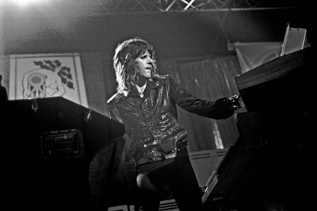 Index of /PhotoGalleries/ELP/ELP-19730416